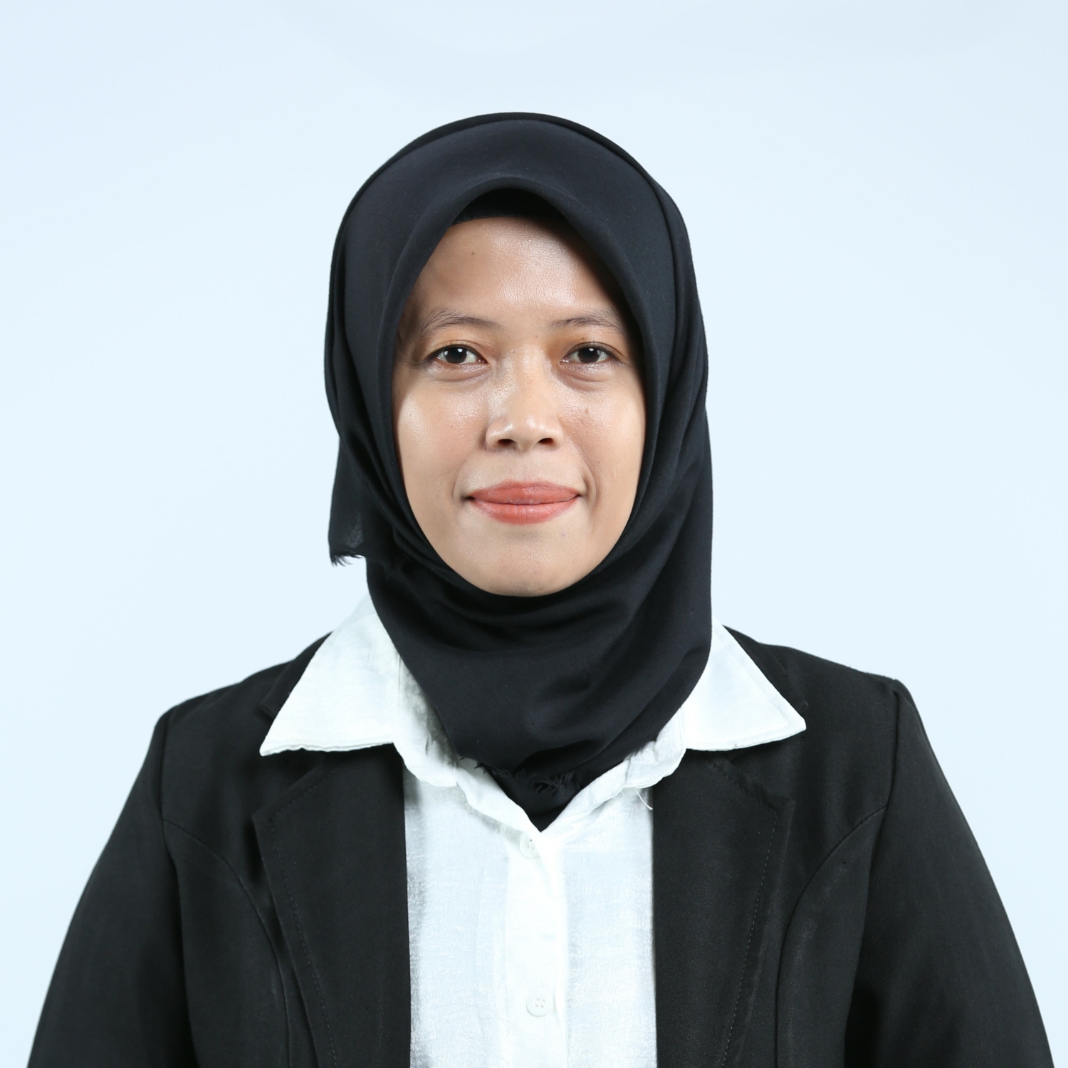 Profil Tendik Administrasi - Fakultas Ekonomi dan Bisnis